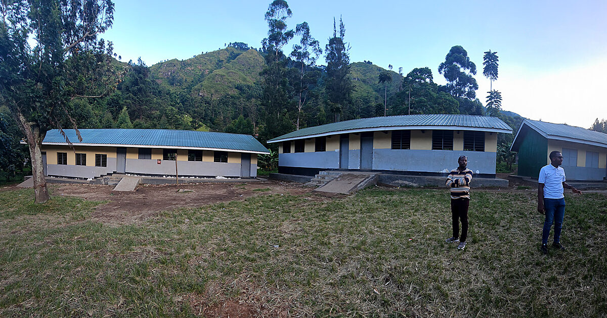 Volcafe’s Uganda team works to improve school and health infrastructure ...